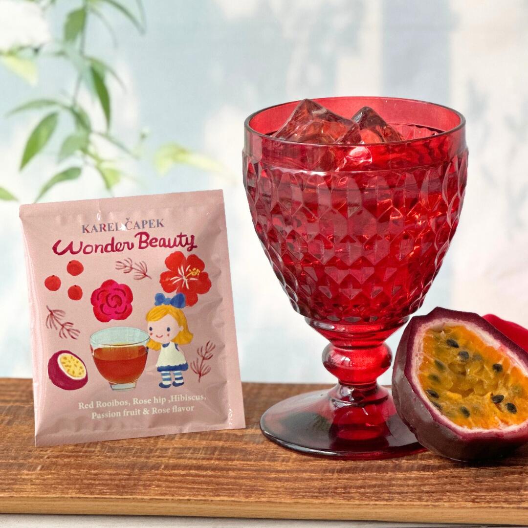 Karel Capek Wonder Beauty 2025 (5 pcs.) – Rainbowholic Shop